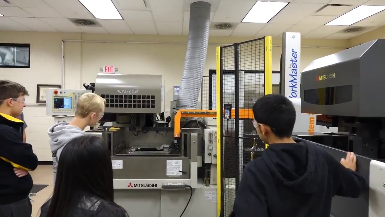 Wiegel Tool Works' Robot - YouTube