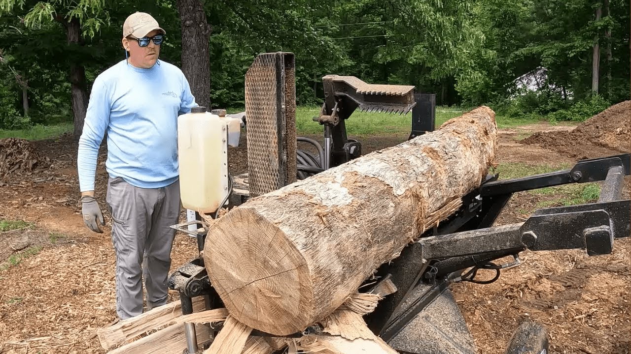 Can It Split Large Logs? Halverson HWP-100 - YouTube
