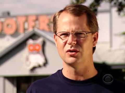 Undercover Boss - Hooters S1 EP2 (U.S. TV Series)