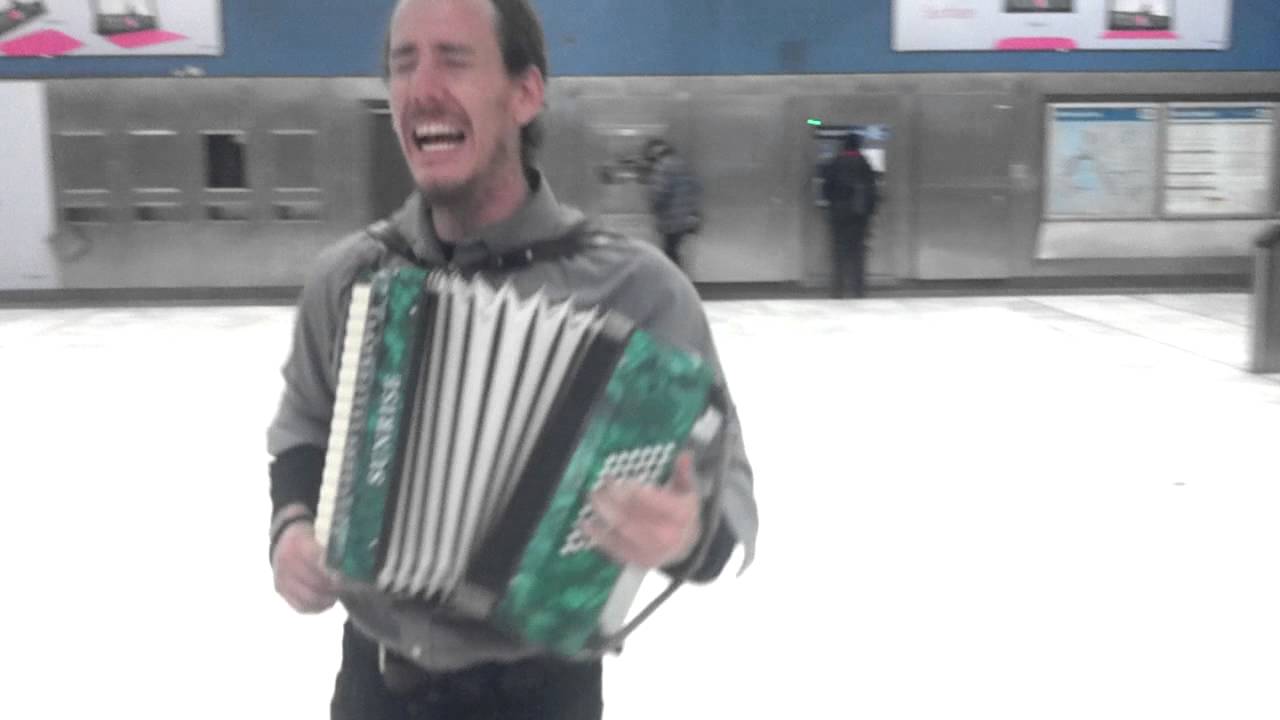 Accordion beatboxing on heelys in Sf subway - YouTube