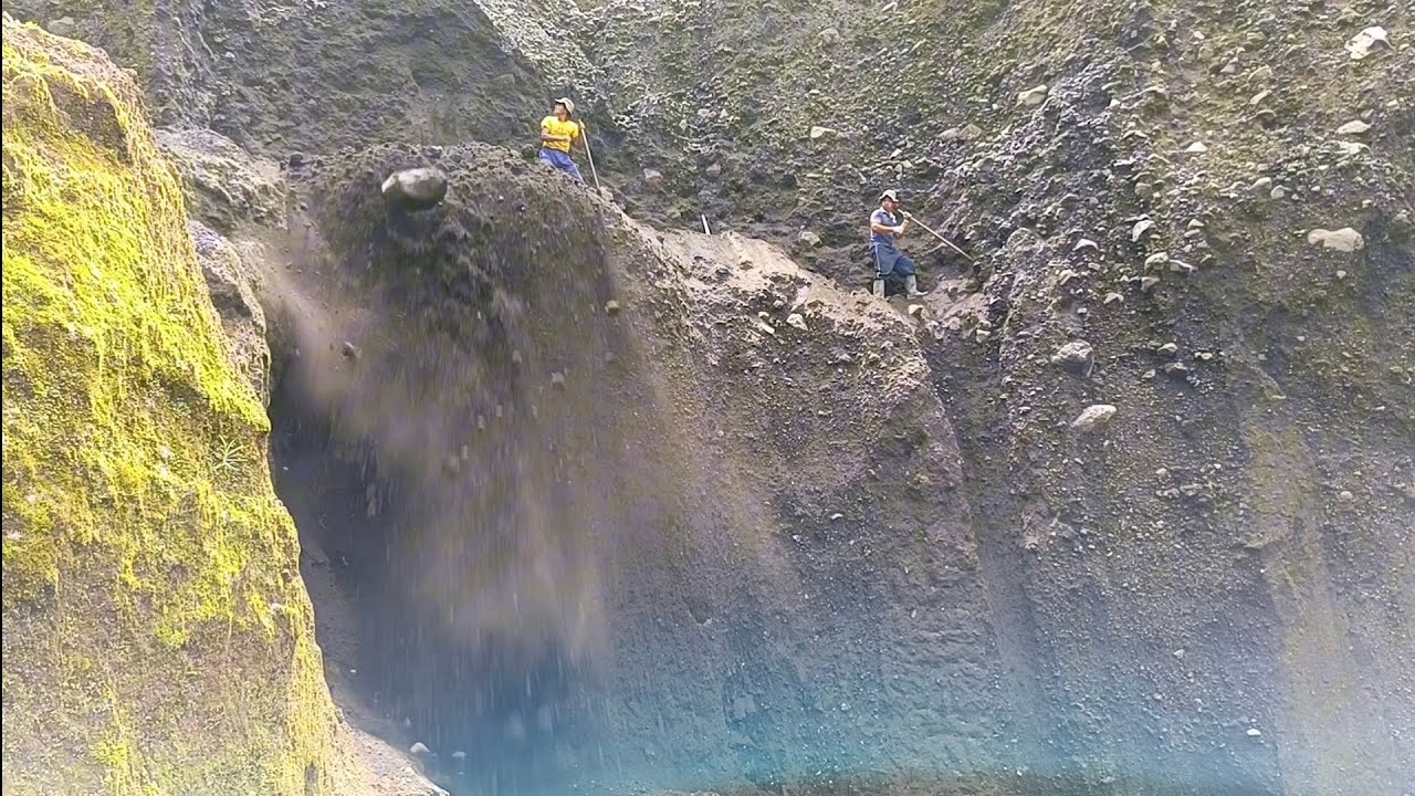 amazing..!!! extreme cliff mining - YouTube