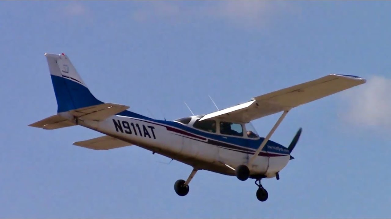 "Learn to Fly DC" Cessna Landing at Montgomery County Airport - YouTube