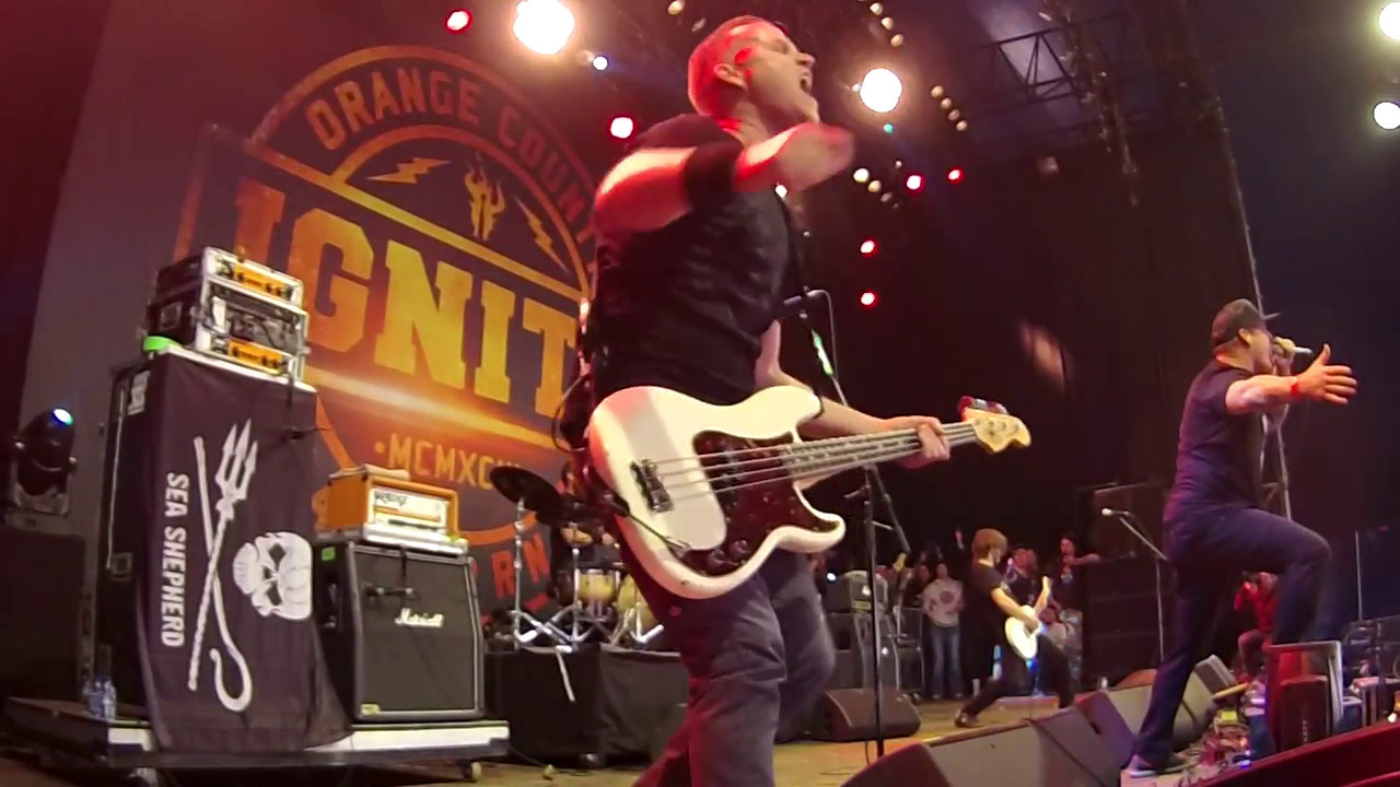 IGNITE - live @Groezrock - 30/04/2017 #IGNITE - YouTube