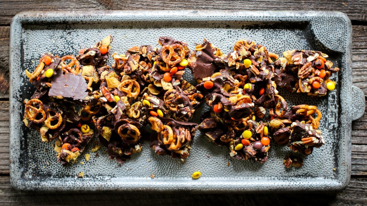 How to Make Texas Chocolate Bark, aka Chocolate Pretzel Bark or Frito ...