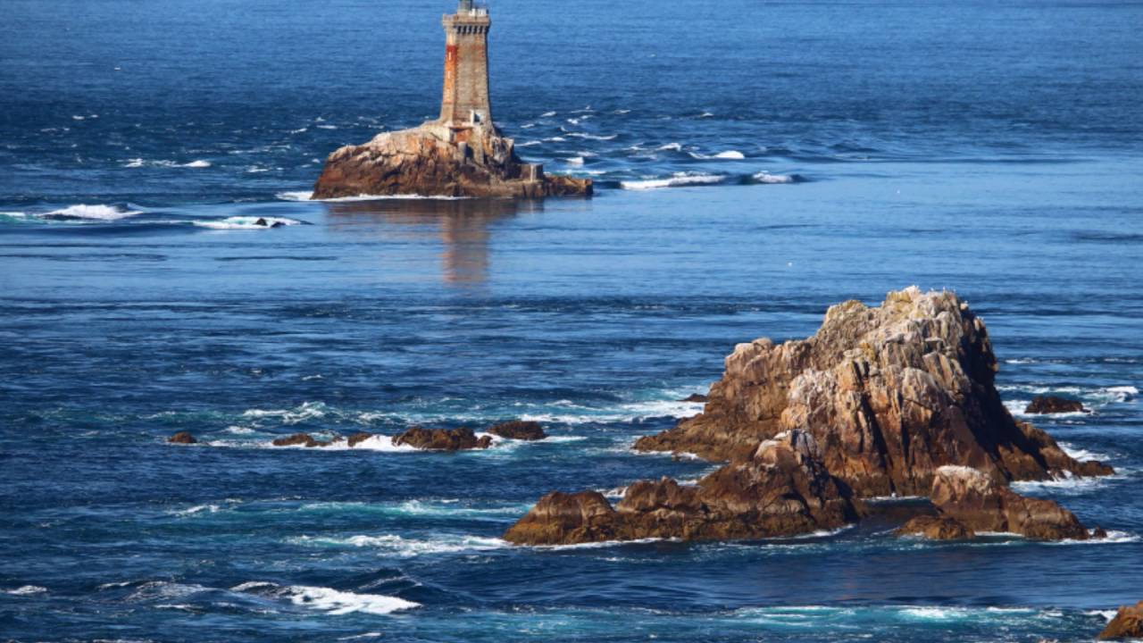 Bretagne .. Pointe du Raz - YouTube