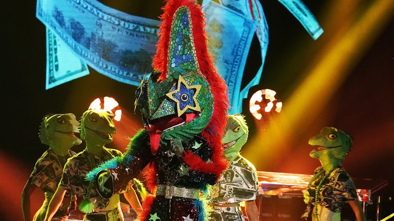The Masked Singer 5 Chameleon sings Regulate - YouTube