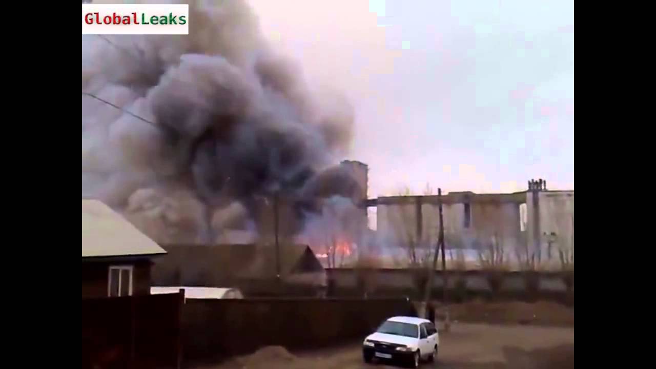 Fireworks factory explodes 2014 - YouTube