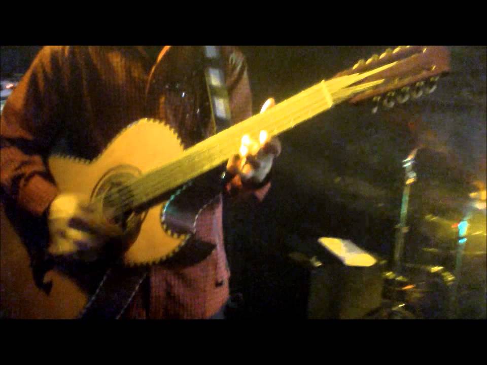 George Martinez Y Los Hermanos Martinez Live - YouTube