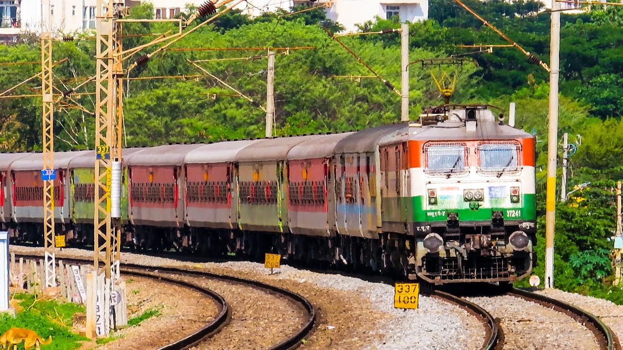 Crossing Boundaries in Style: The Spectacular Howrah-SMVT Bengaluru ...