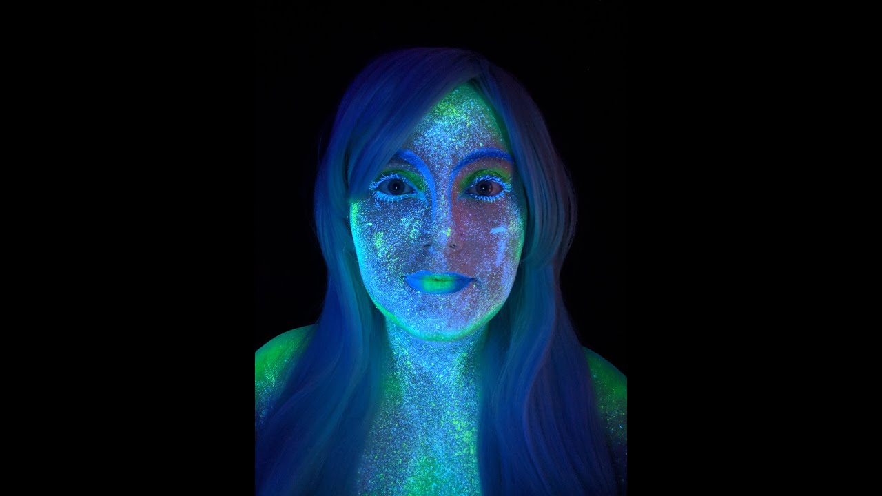 UV Alien Body Art - YouTube