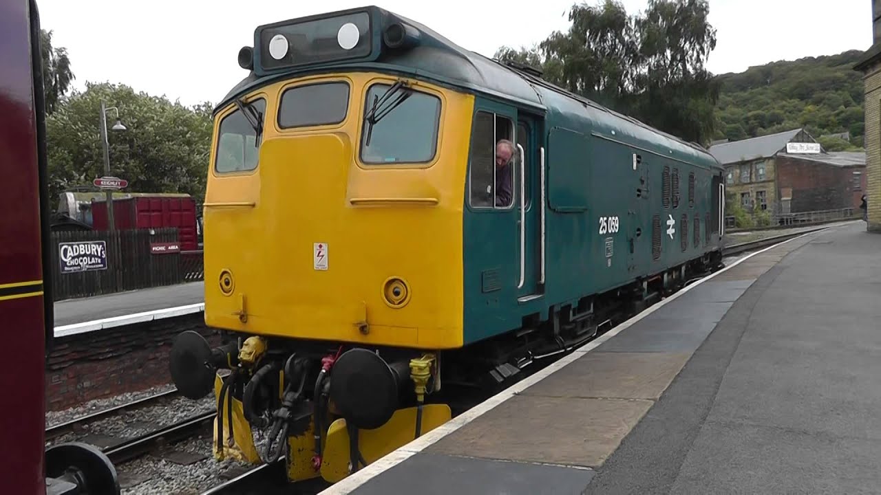 Class 25 Sulzer diesel loco No 25059 At Keighley and Haworth (KWVR ...