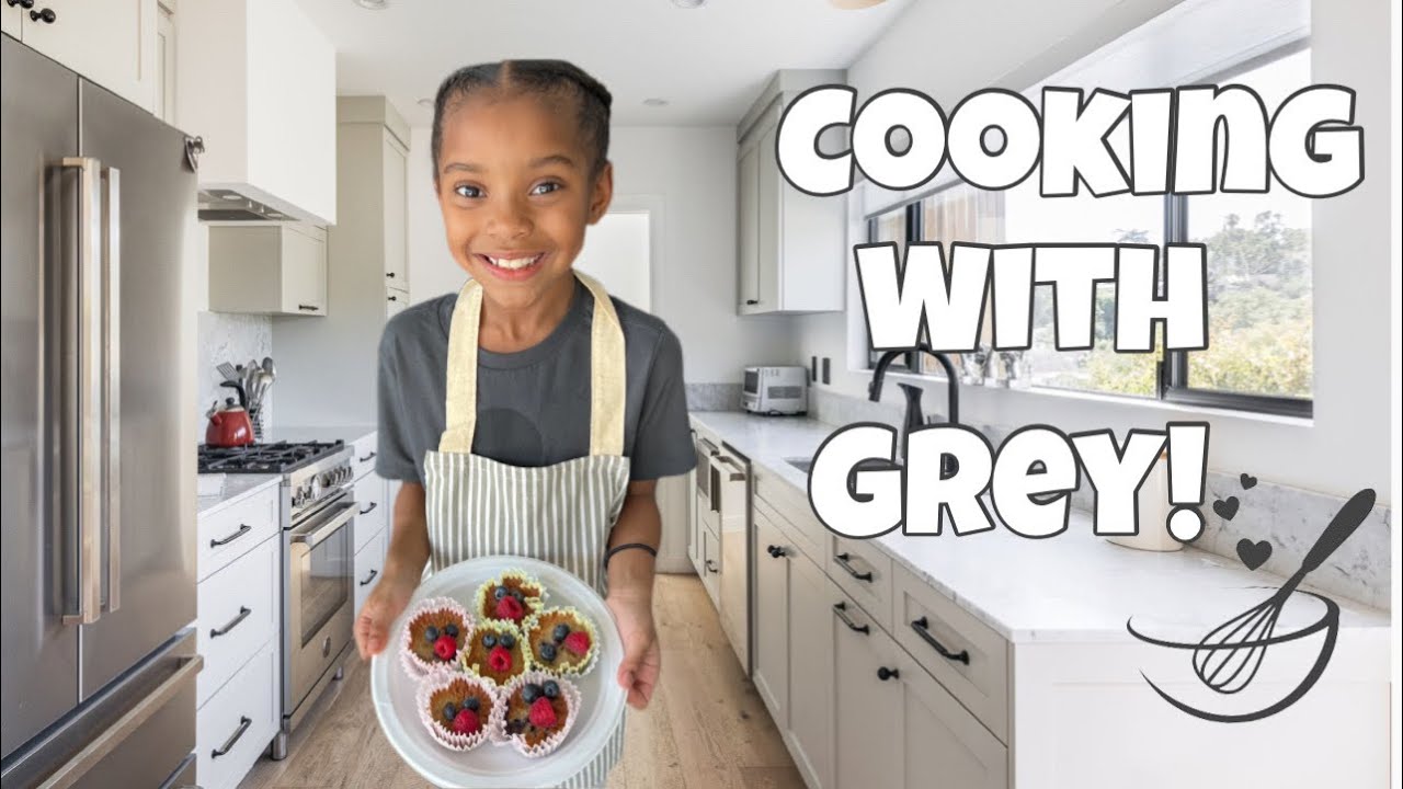 Cooking with Grey!! (Episode 1) - YouTube