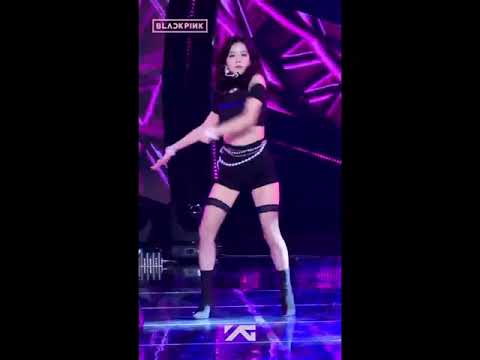 BlackPink Jisoo Fancam - Du-ddu-du-ddu concert