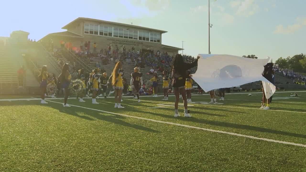 Hubbard Eagles vs. Youngstown East Golden Bears high school football ...