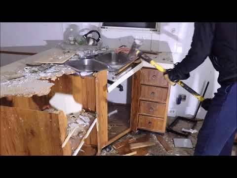 TRASHING AND WRECKING ENTIRE RANDOM HOUSE! Destroyed Every Room and Smashed Everying In Random House