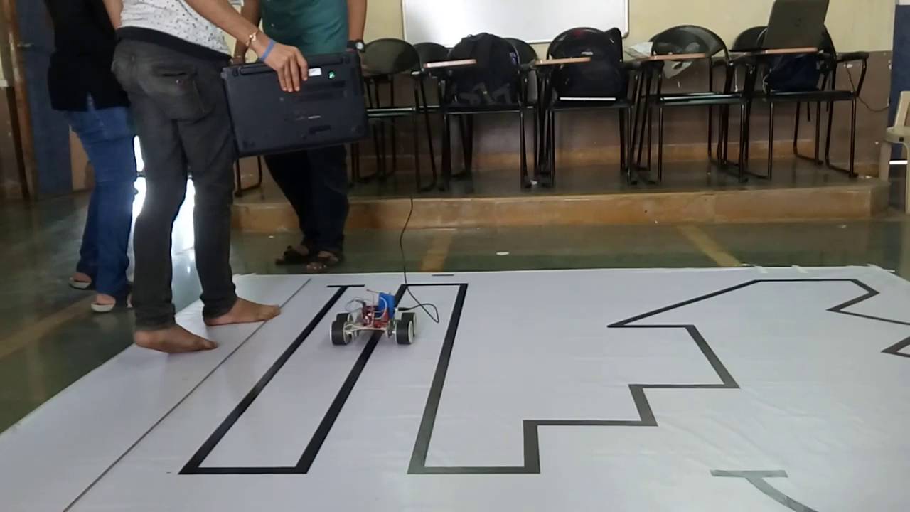 Fastest line follower RoBoT..... - YouTube