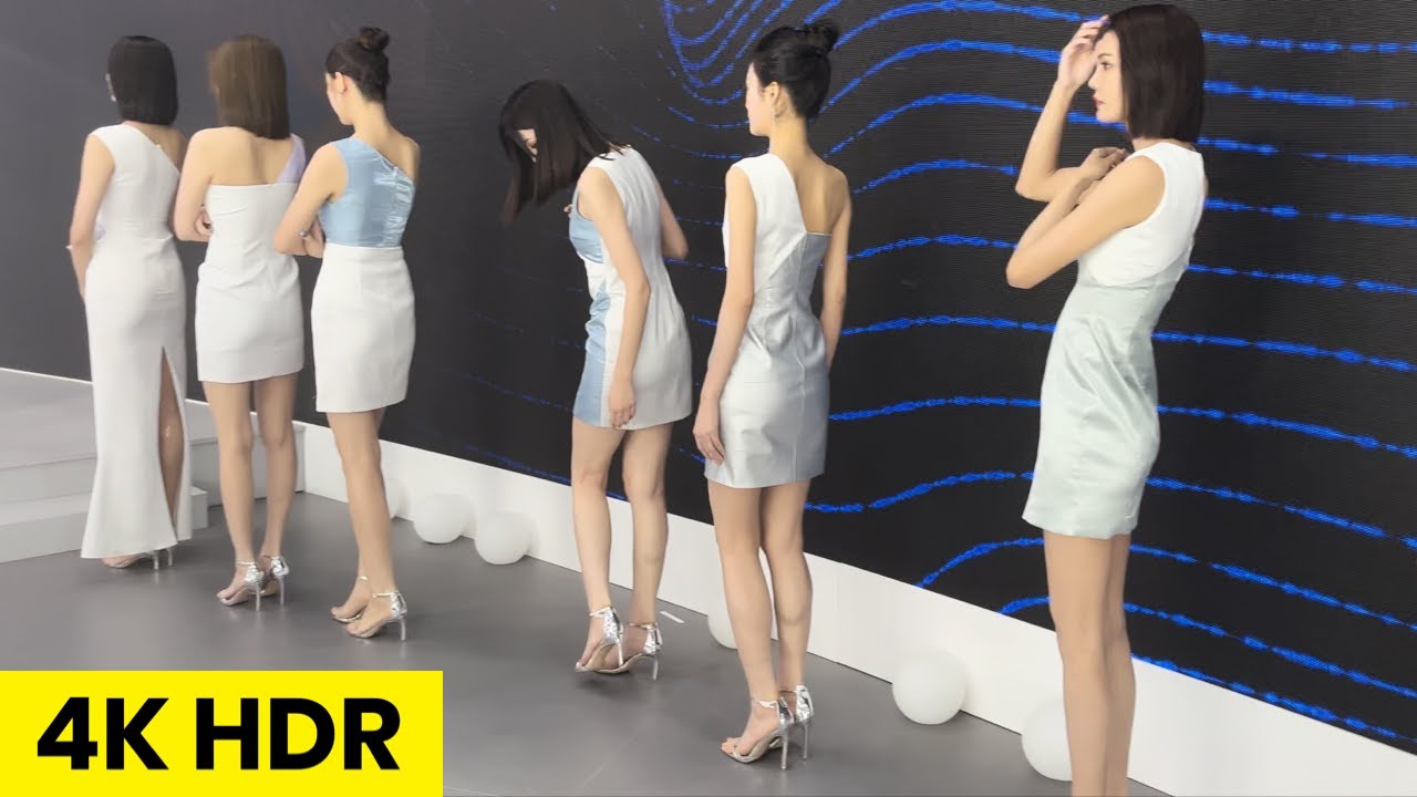 4K街拍广州车展日产模特秀，哪个好看？ walk China，Guangzhou Auto Show，Girl Walk - YouTube