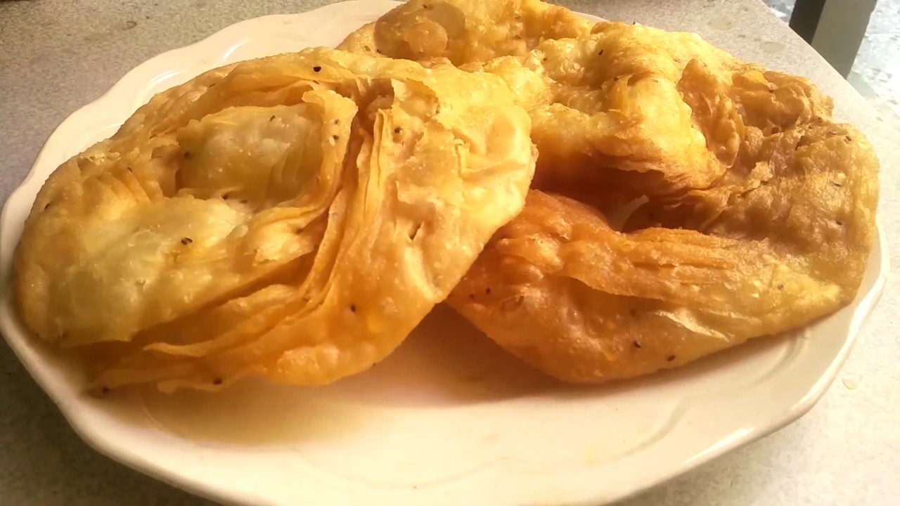 Crispy satpura pakwan~verki puri recipe in hindi - YouTube