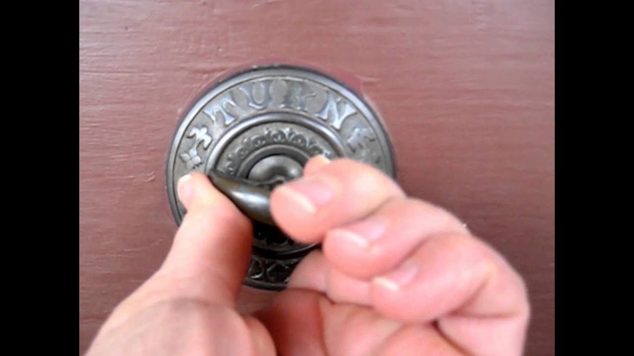 Burt House mechanical doorbell - YouTube