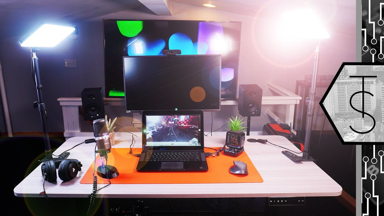 The BEST Standing Desk PC Setup (Minimalist PC Set Up) | Powered by ...