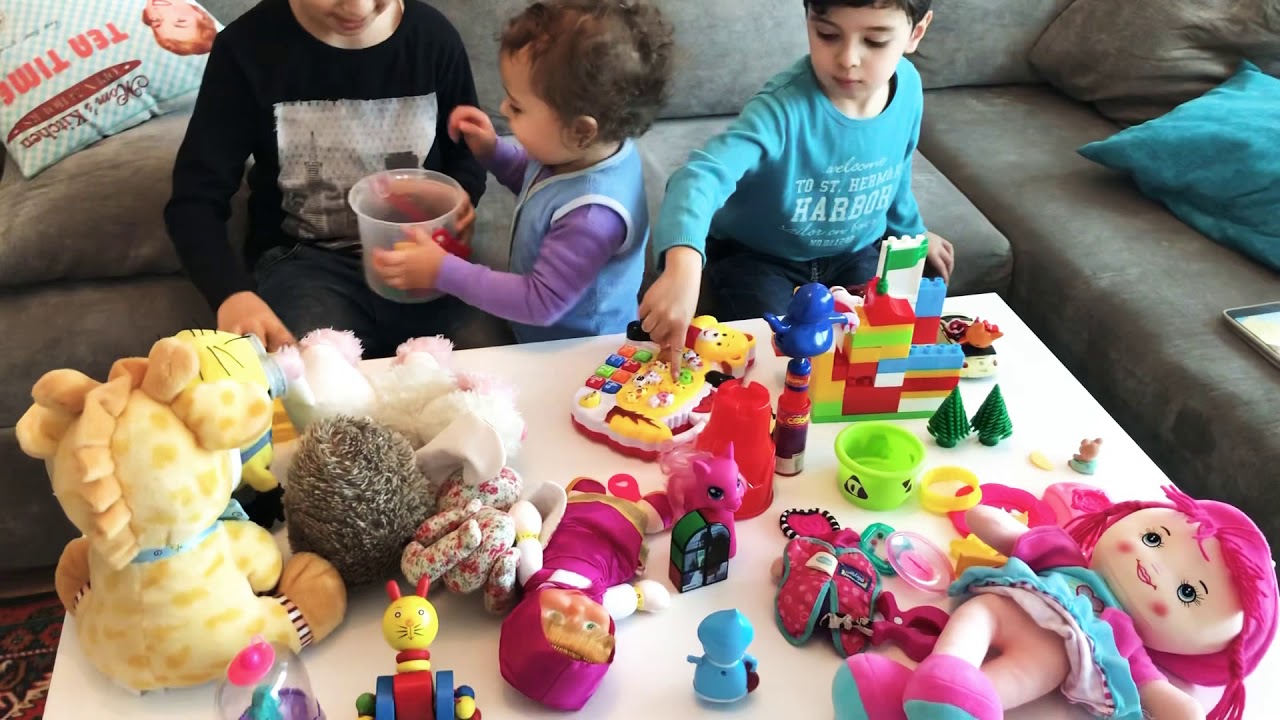 Kids playing with new toys - YouTube