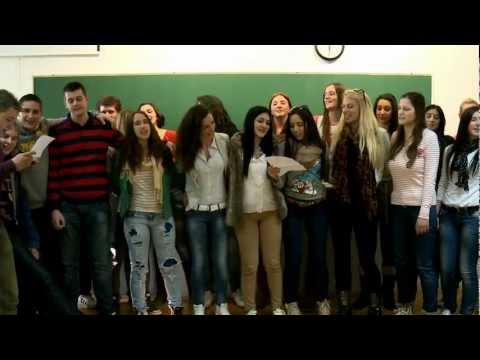 4. J (Skeč) Ekonomsko - birotehnička škola Split - Poslovni tajnici 2012./2013.