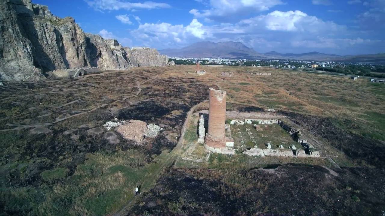 Van Castle ( VAN KALESİ) - YouTube