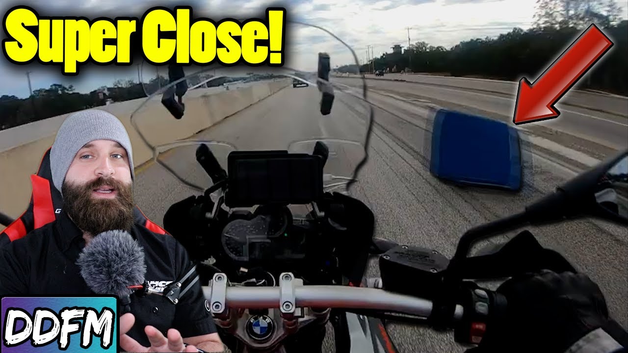 FLAWLESS High Speed Swerve! (Motorcycle Swerve Close Call) - YouTube
