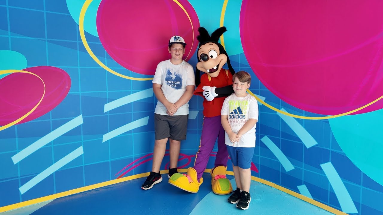 Disney Cool Kid Summer Max Goofy's Son Meet & Greet Hollywood Studios ...