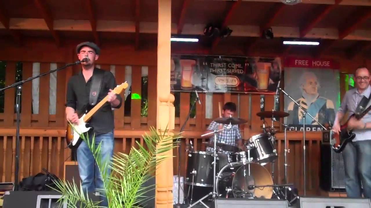 brecon fringe festival 2013 hideaway trio - YouTube