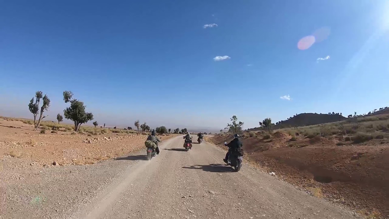 Trip moto au Maroc 2019 - Une piste - YouTube