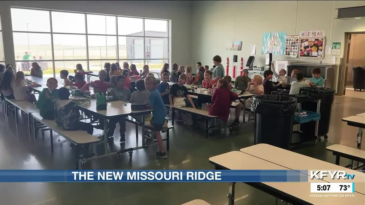 Missouri Ridge school staff enjoying transition to elementary level ...