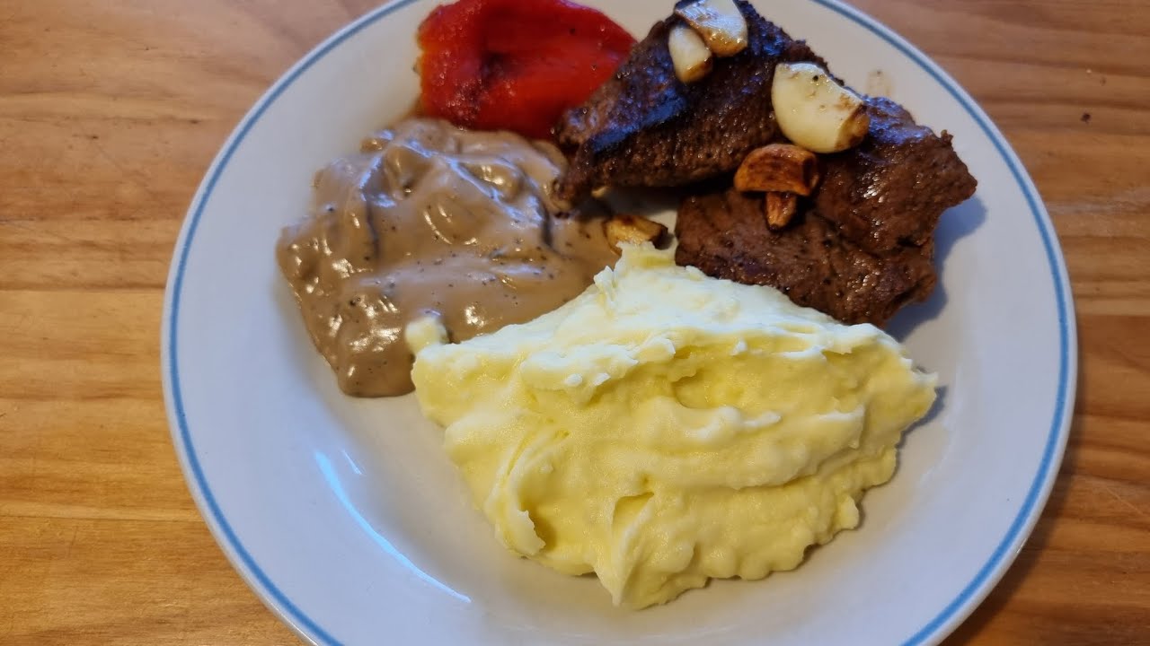 Beef steak, mash potato & mushroom sauce | Our simple lunch. Sweden ...