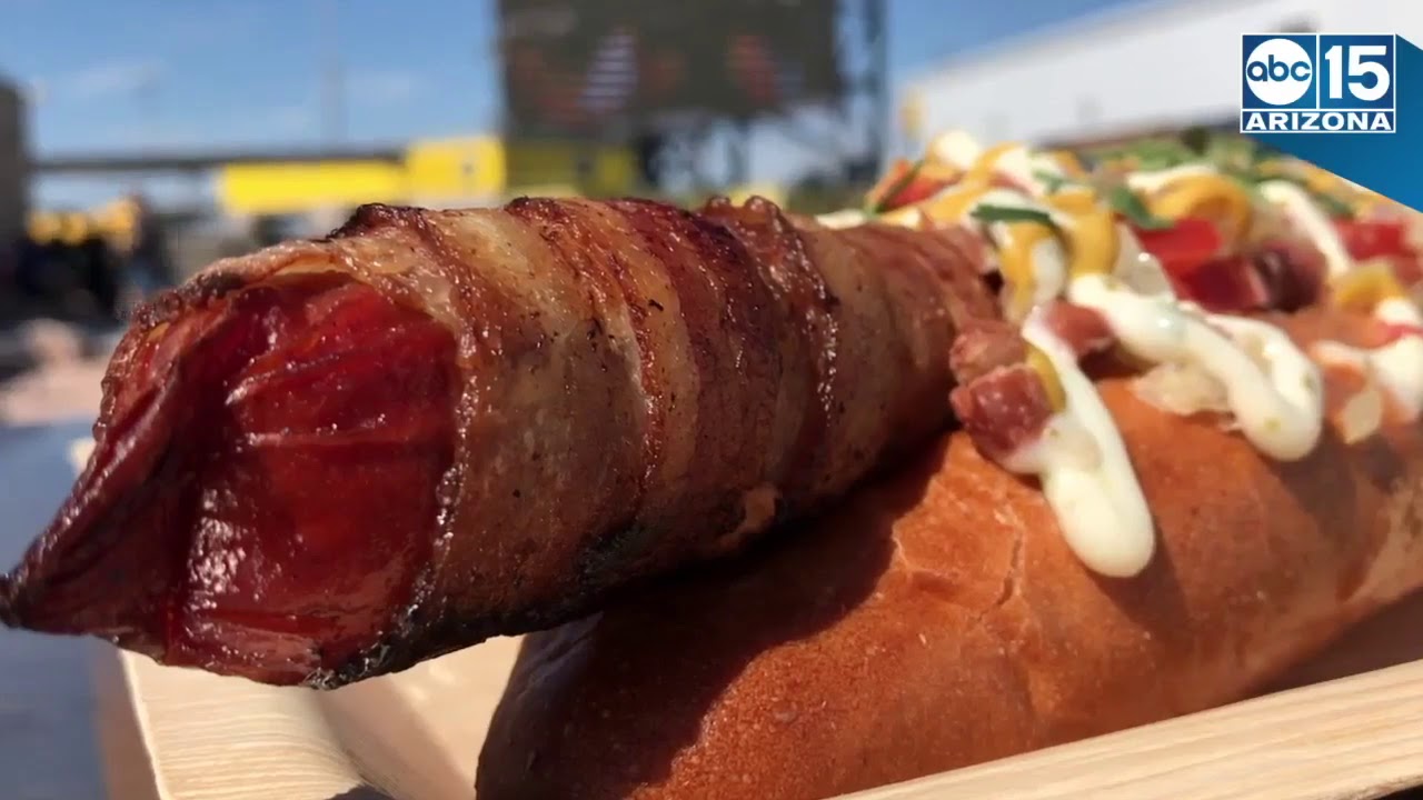 BIGGEST HOT DOG IN NASCAR! Phoenix Raceway sells 18-inch Sonoran dog ...