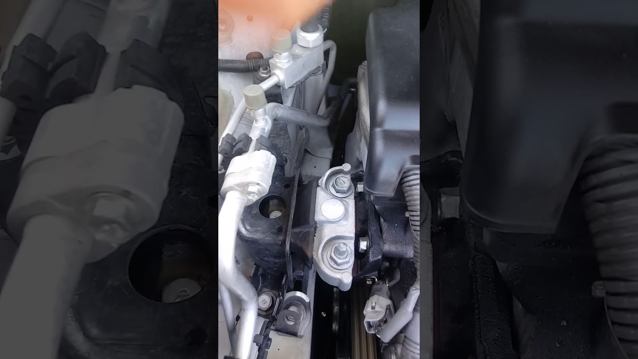 2015 2AZ-FE Healthy sounding Drive Belt After repairs - YouTube