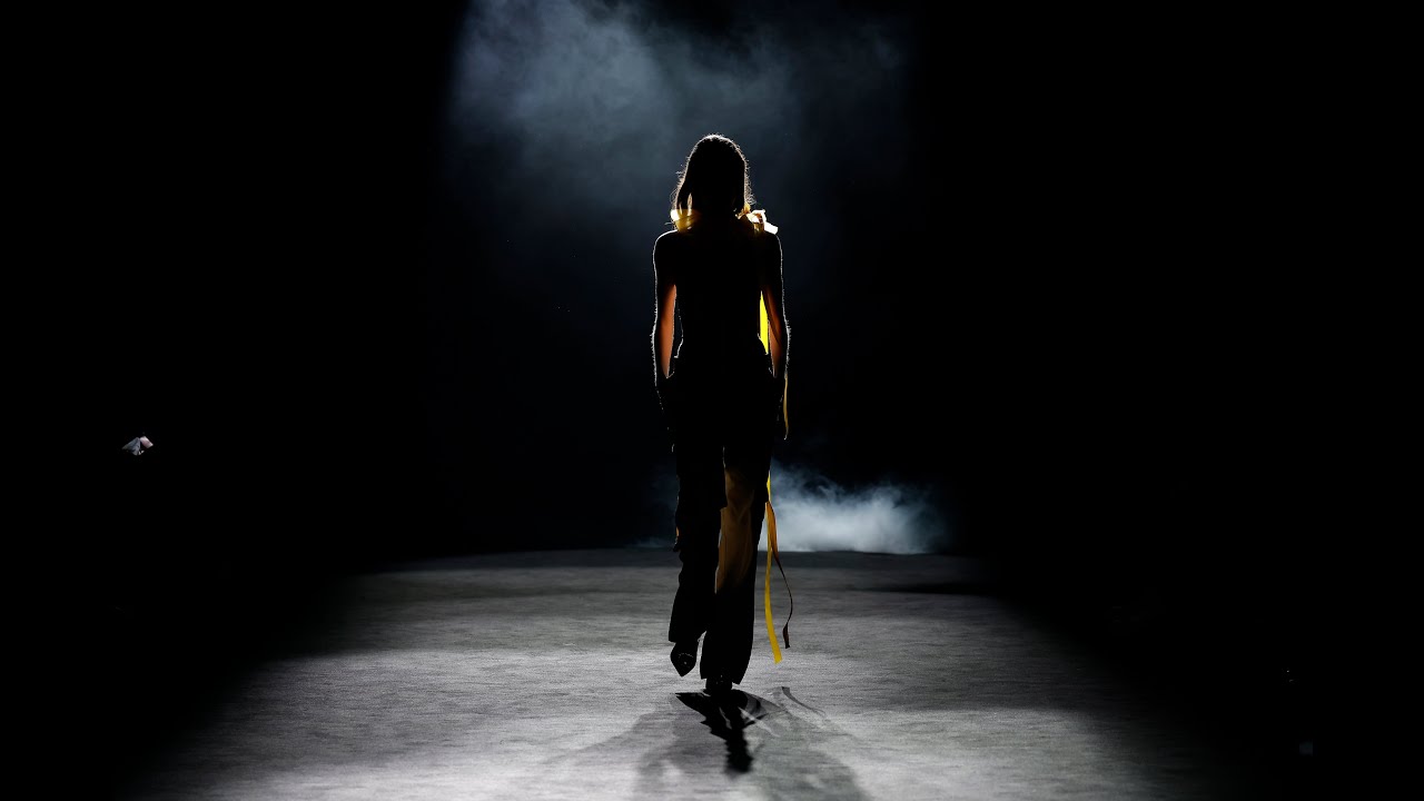 "CIRCUS" MENCHEN TOMAS CATWALK - 080 BARCELONA FASHION WEEK - MAY 2023 ...