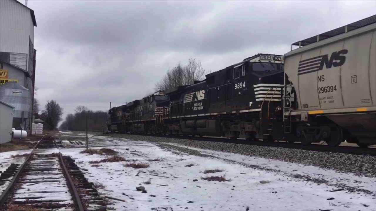 NS 9945, 7719, 9894 leads a grain train through Hobbs IN. - YouTube