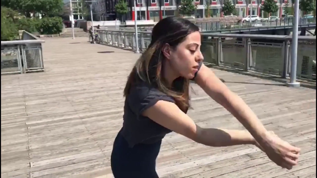 Don Pizzica - Veronica Calati e Ada Cacciatore - YouTube