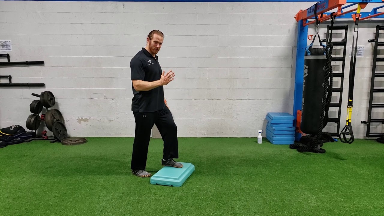 Alternating Low Box Toe Taps - YouTube