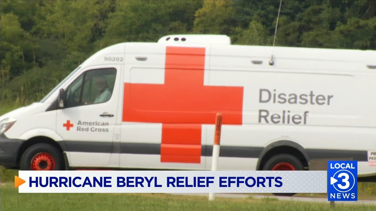 Local American Red Cross volunteers helping with hurricane relief ...