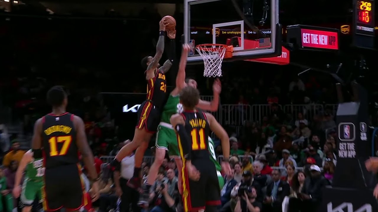 Trae Young ASSISTS to Collins for POSTER DUNK - YouTube