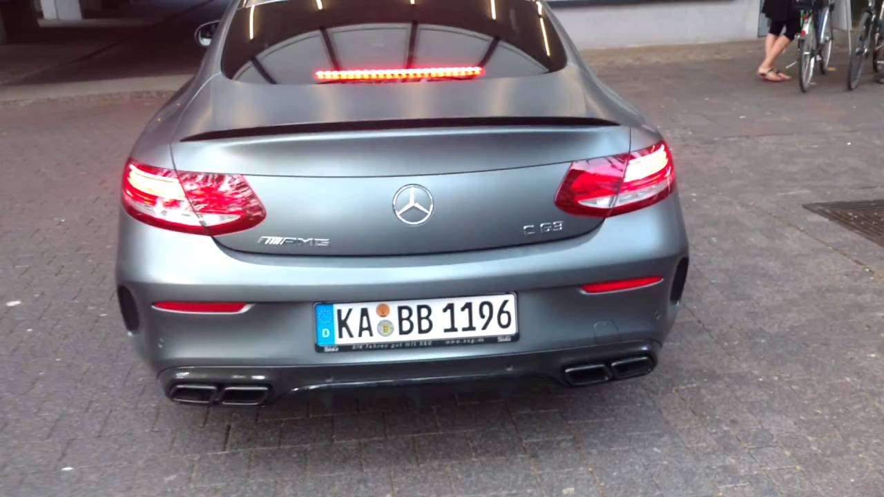 R8 vs. C63 - YouTube
