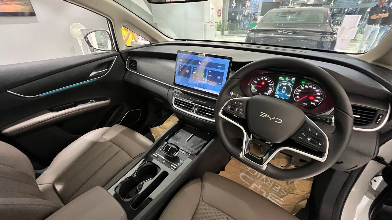 Luxury 7 Seater Electric SUV | India’s First 7 Seater Electric Car ...