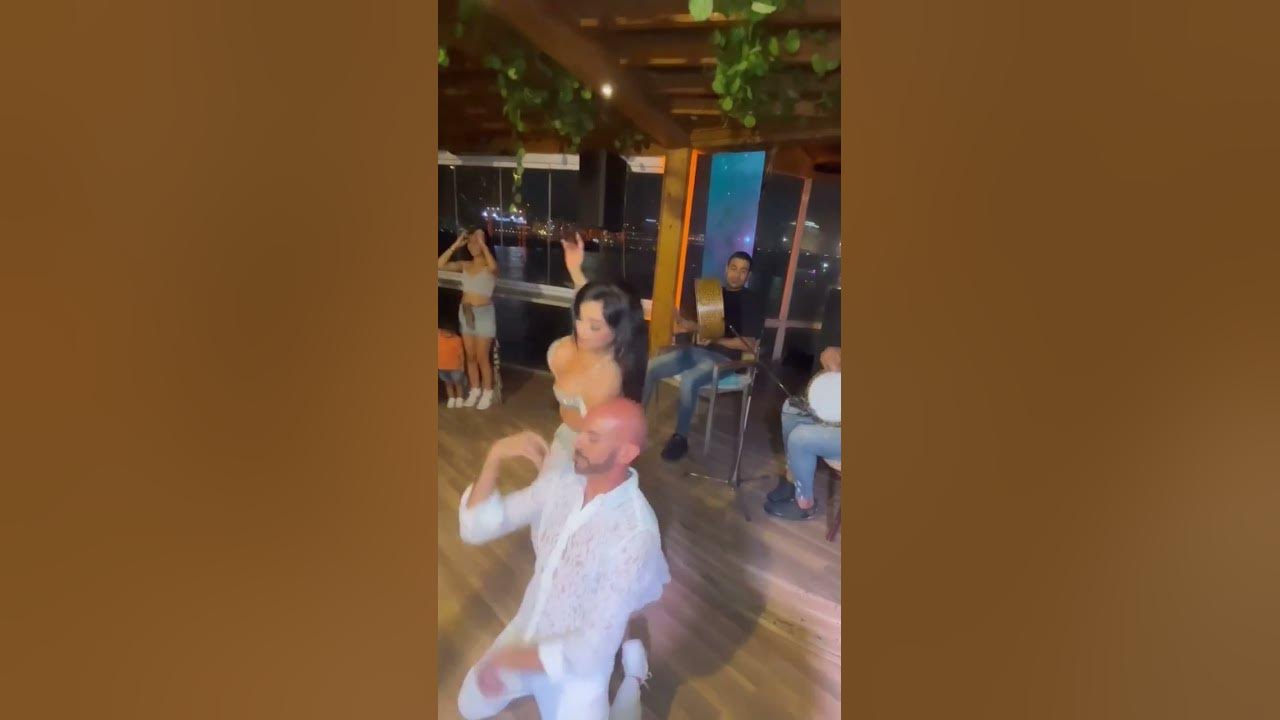 اقوى تحدي رقص شرقي بين بنت وشب Youtube