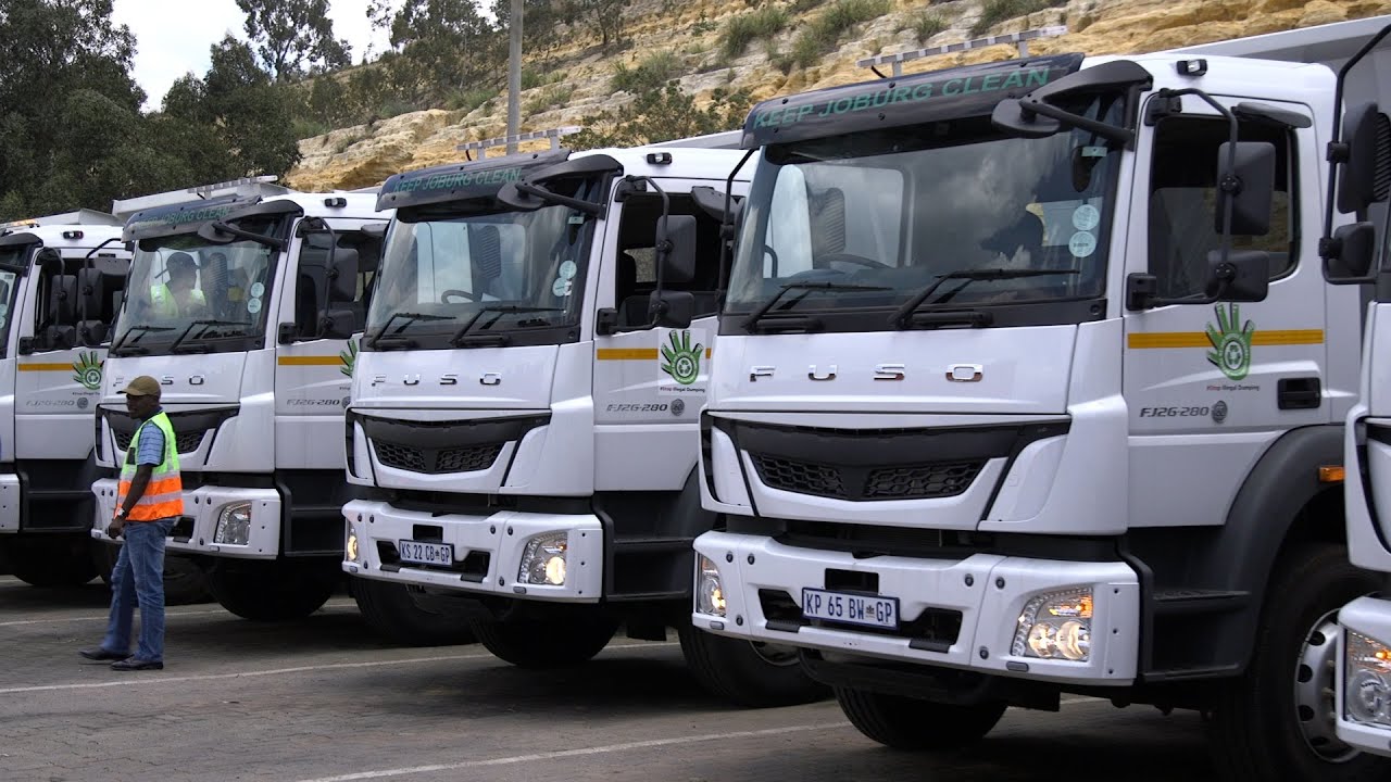 CITY BRIEF - PIKITUP RECEIVES NEW TRUCKS - YouTube