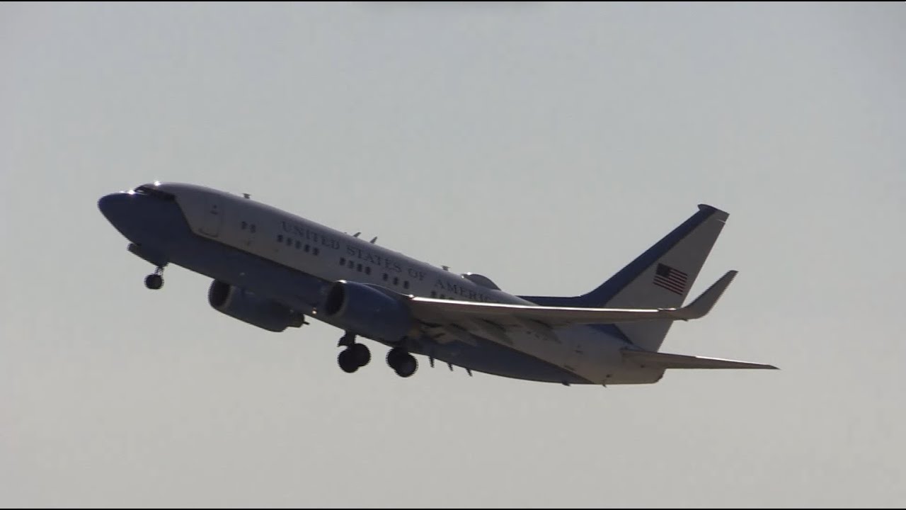 C-40 Clipper Flyby - 2025 Joint Base Andrews Air Show - YouTube
