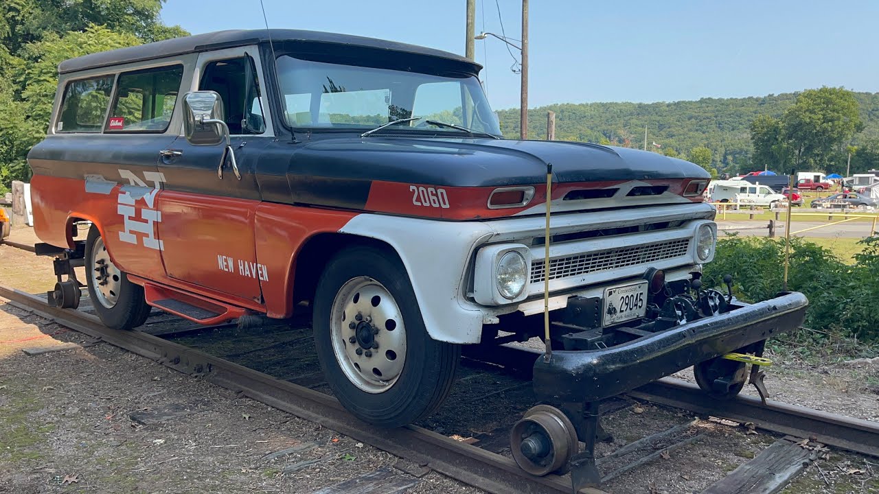 Riding the 1967 Chevy Suburban High Rail Friends of the Valley Railroad ...