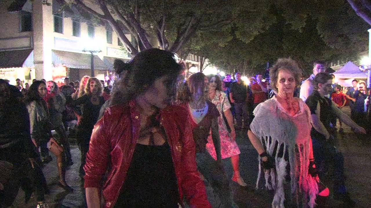 Flash Mob Thriller Redlands 2014 - YouTube