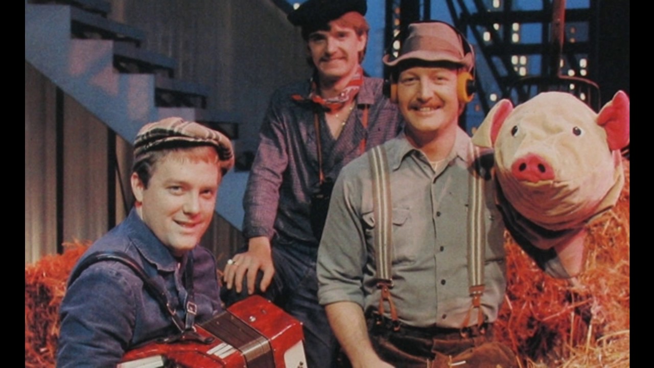 The Dutch boys - Er was een boer in Beieren - YouTube