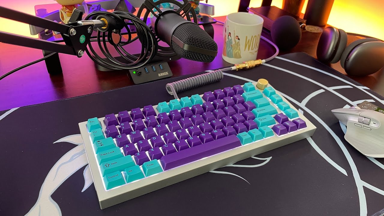 GMMK Pro Typing Sound Test With Lubed Glorious Pandas And Polycarb GMMK Pro Typing Sound Test With Lubed Glorious Pandas And Polycarb